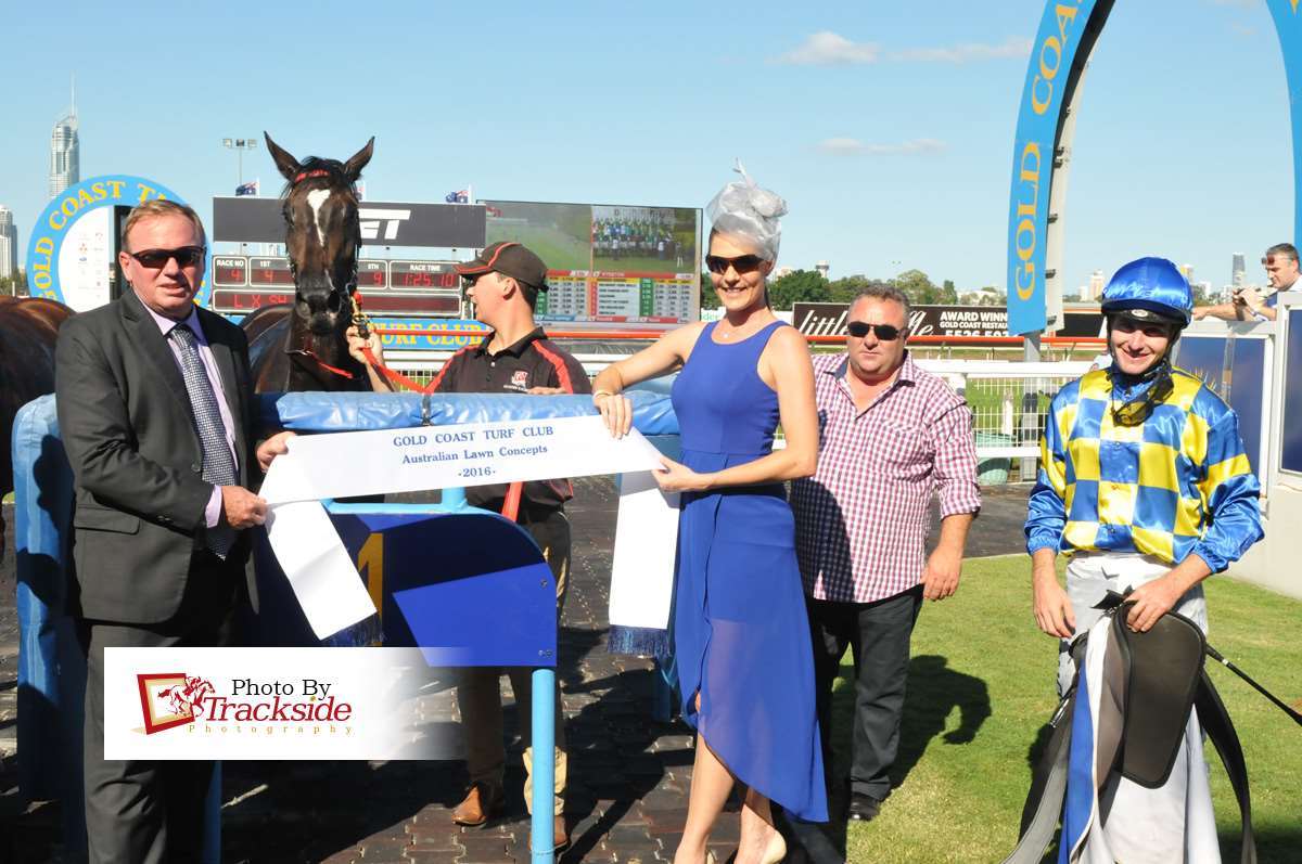 Chelsea Higgins Raceday at Gold Coast Turf Club